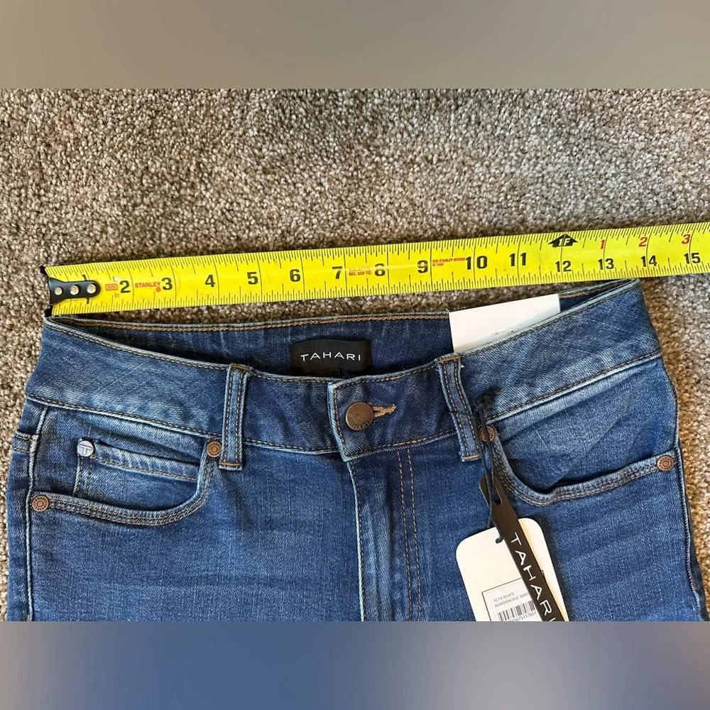 Tahari | Jeans | Nwt Tahari Kelly Skinny Jeans Dark Wash Size 427 ...